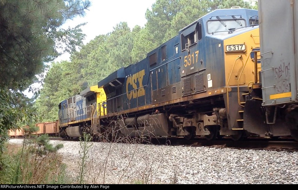 CSX AC44CW 454 and ES40DC 5317